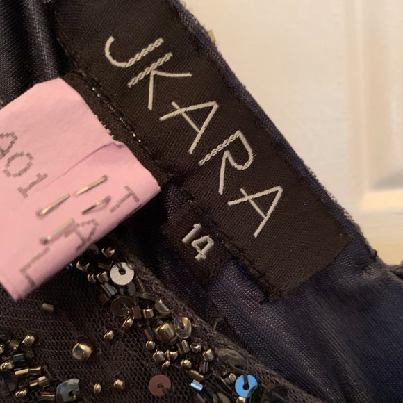 Jkara | Dresses | Jkara Elegant Vneck Cap Sleeve Mob Evening Gown ...